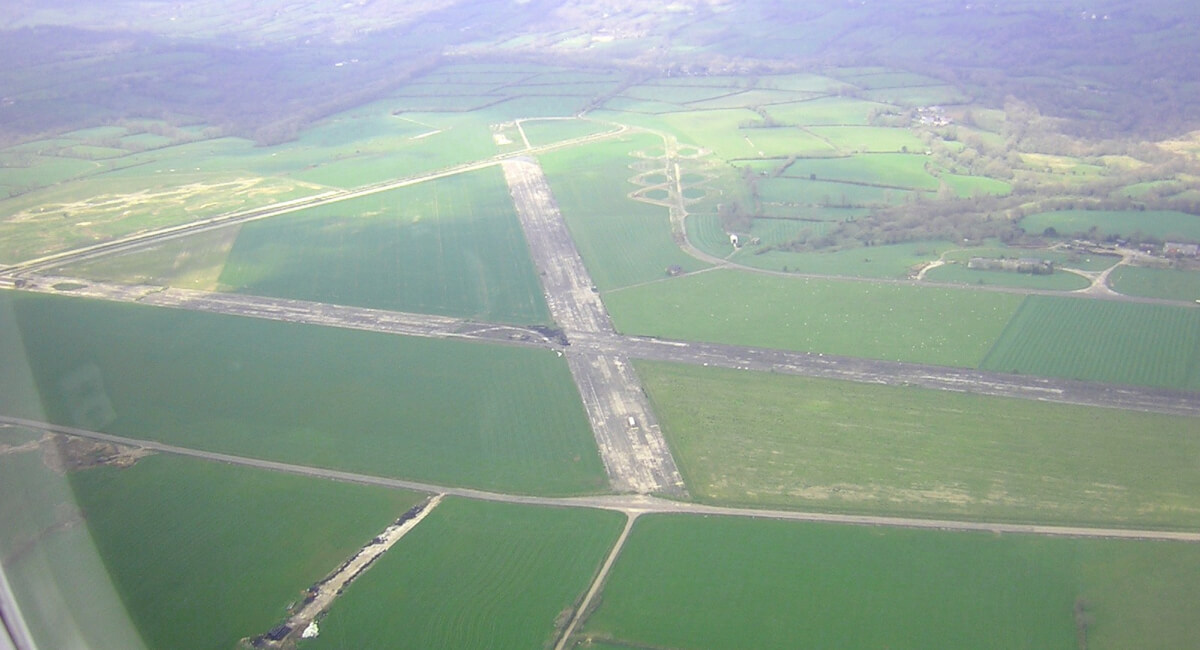 Exeter Smeatharpe Track - Driving Experiences - Track Days - Everyman ...